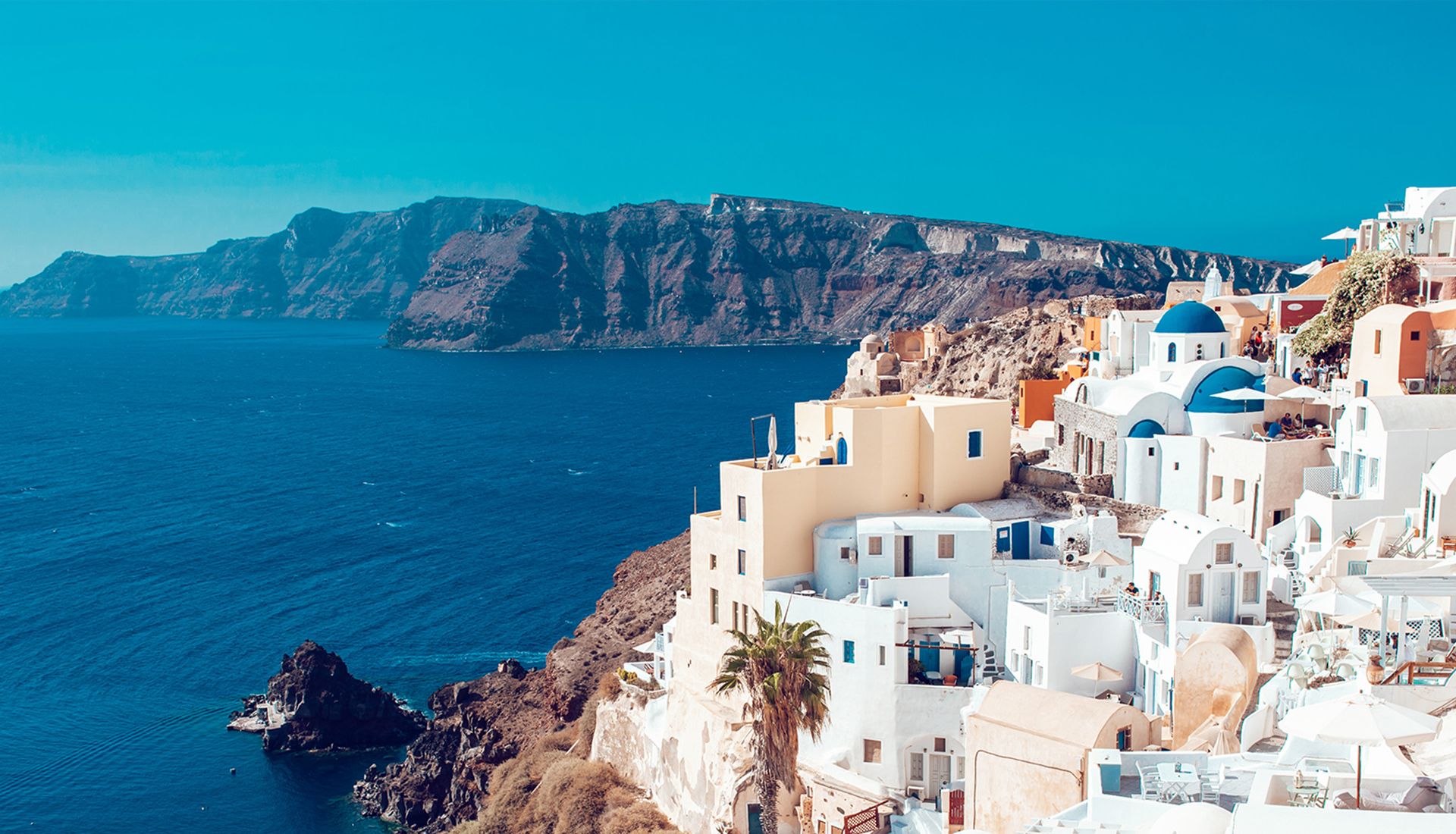 Sandy paradise infinity – Perissa, Santorini